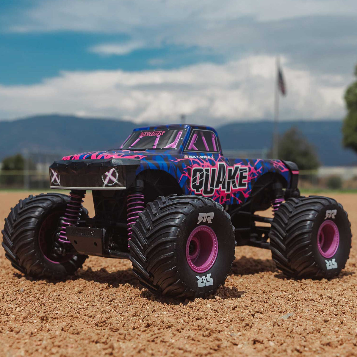 ARRMA 1/16 QUAKE GROM 4X4 RTR Monster Truck Purple – Sussex Model Centre