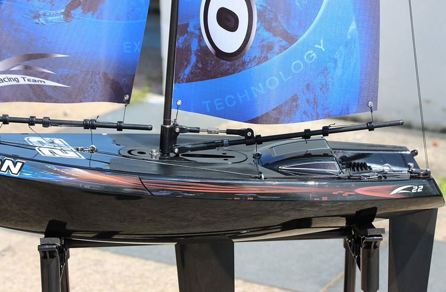 Remote control model sailing boats yachts – Sussex Model Centre