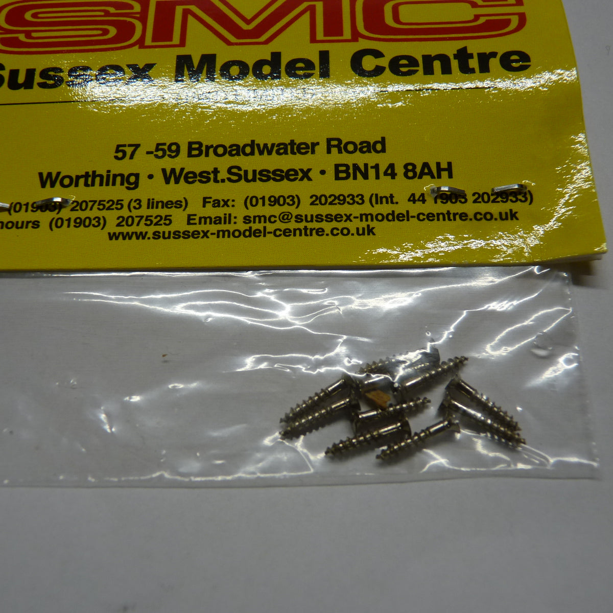 Micro wood screws pack of 10 – Sussex Model Centre