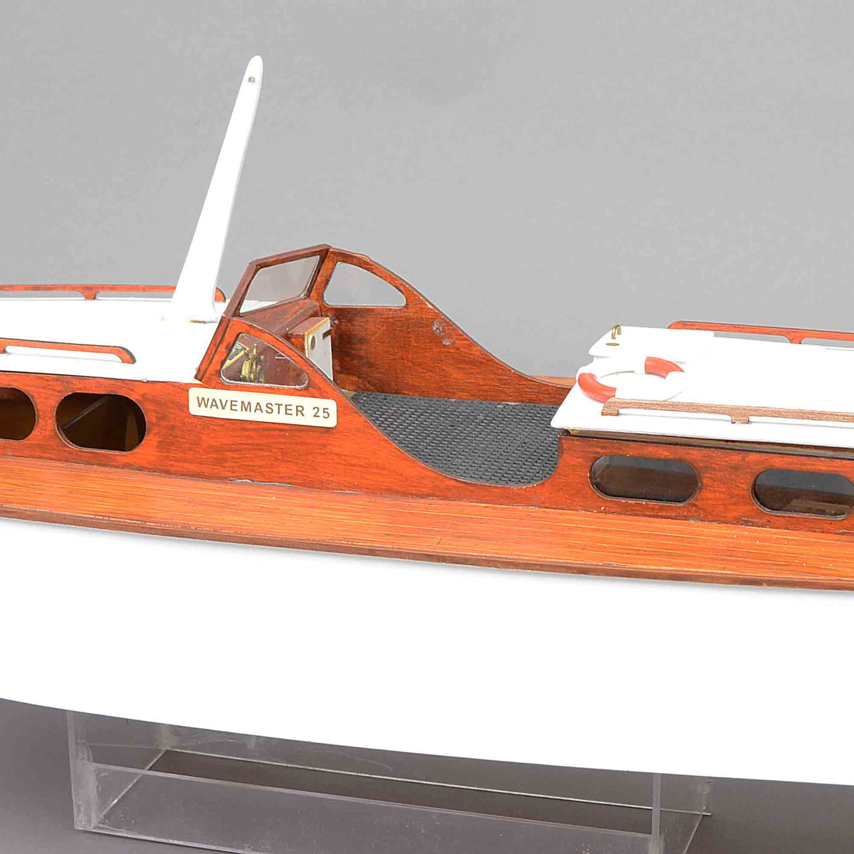 Slec (Aerokits) Wavemaster 25 Boat kit with fittings – Sussex Model Centre