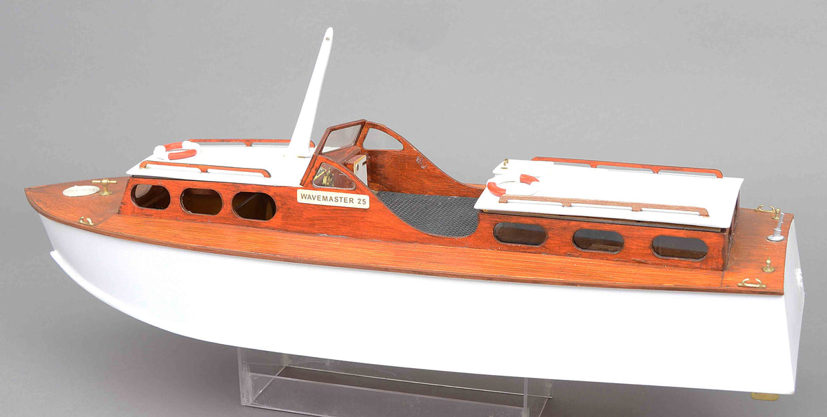Model remote control electric fast/speed boats – Sussex Model Centre